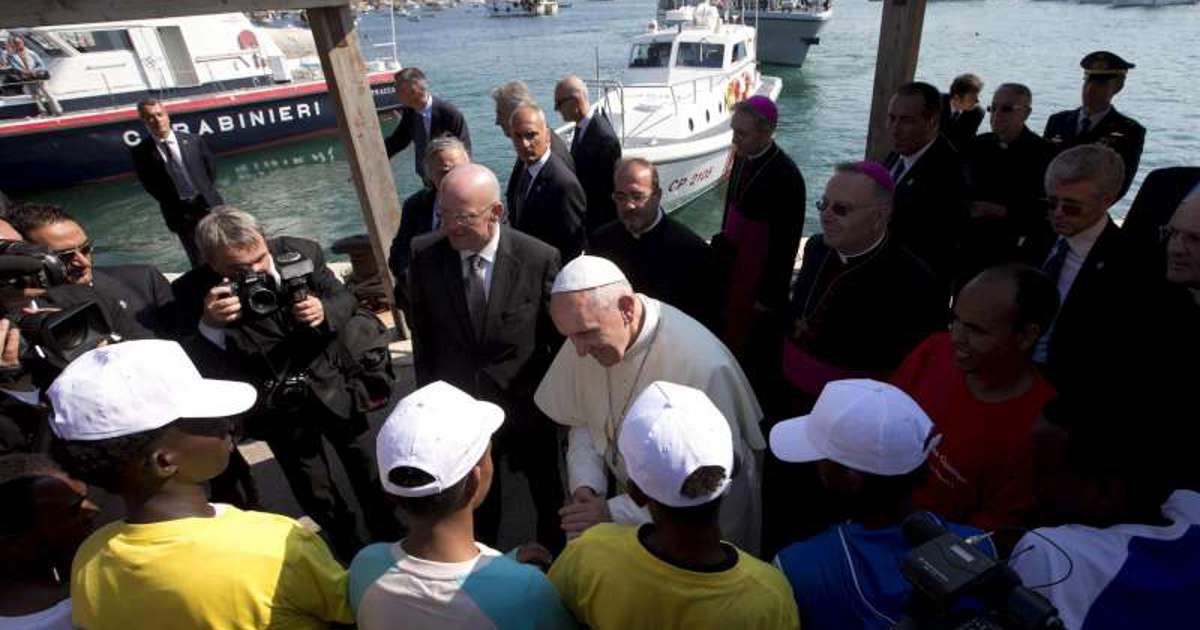 Pope Francis prays for migrants, refugees during landmark visit to ...